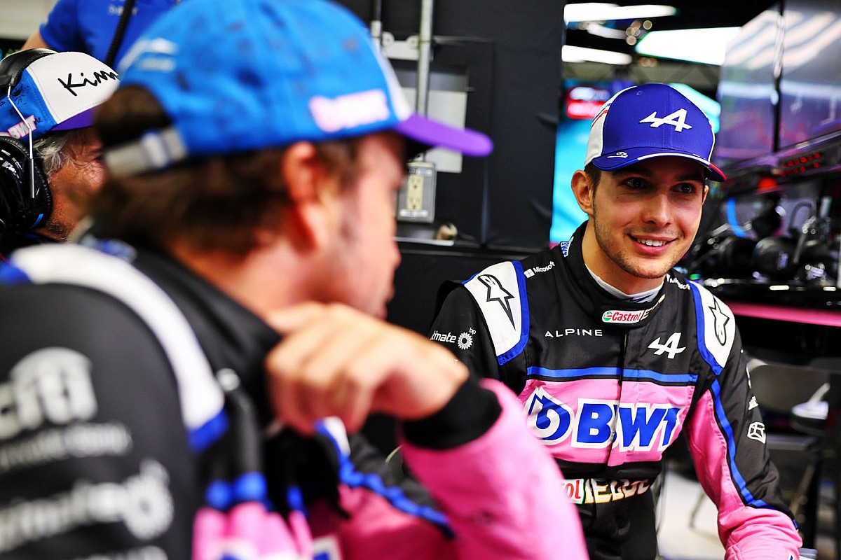 Ocon : Battre Alonso, une "belle satisfaction"