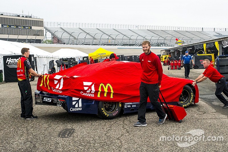 McMurray still sore after crash: "It will be a challenge tomorrow"