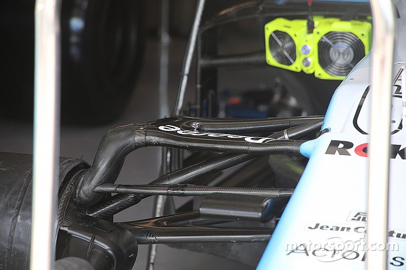 New Williams suspension makes practice debut in Canada