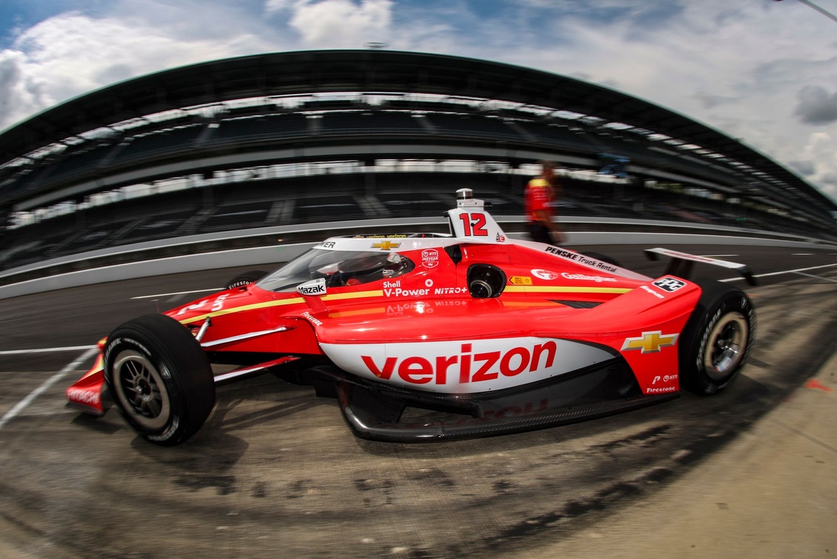 Will Power leads rain-affected Indy 500 practice at 227mph