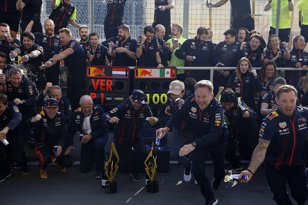 F1 | Horner: "100 vittorie Red Bull con tanti eroi non celebrati"