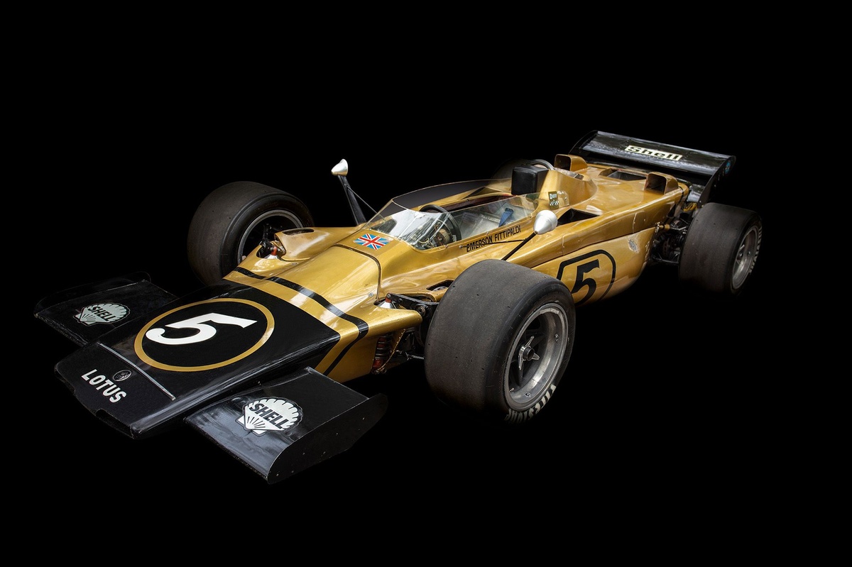 Why the turbine Lotus experiment failed to realise its potential in F1