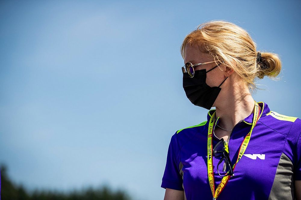 W Series Styria: Powell tops practice ahead of Visser