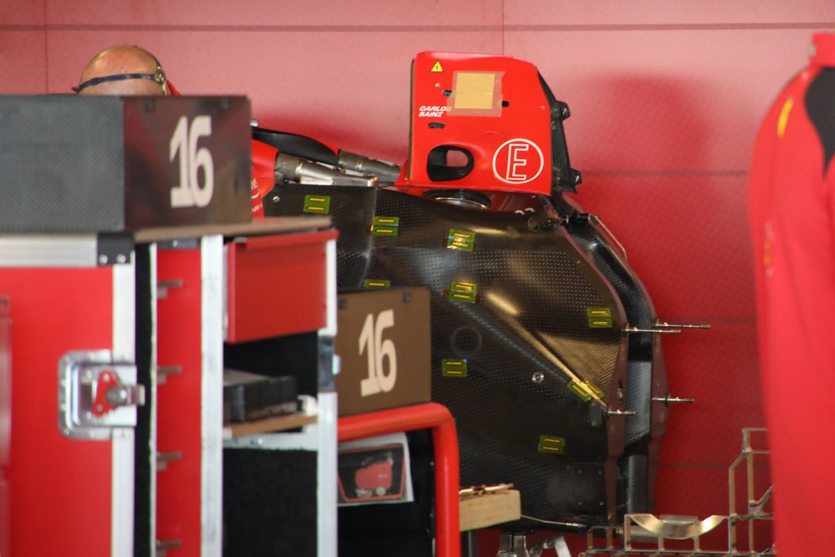 F1 | Ferrari: riappare ad Abu Dhabi il telaio rotto di Sainz