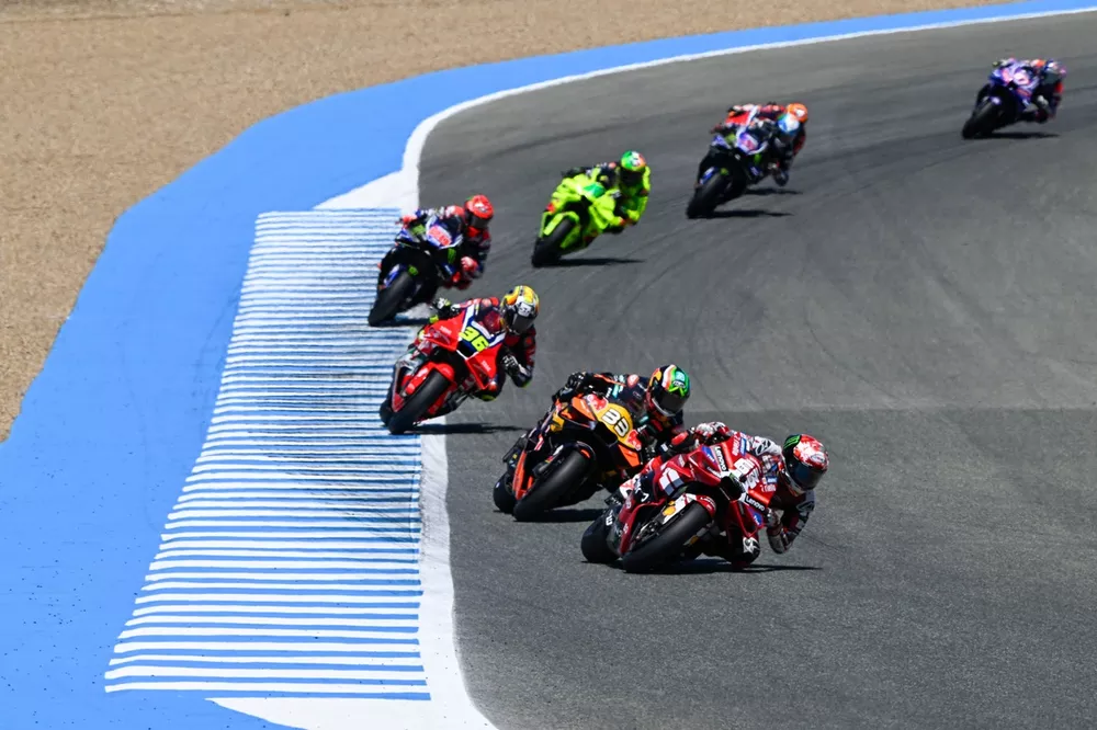 Manufacturers stand up to Liberty in Jerez as MotoGP changes ...