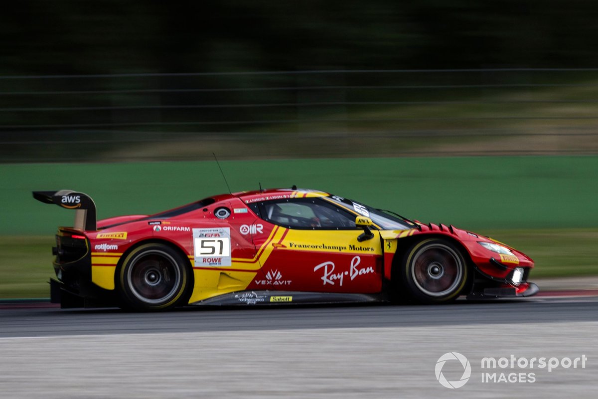 GTWC | Spa, 3a Ora: Ferrari al comando, pioggia in arrivo