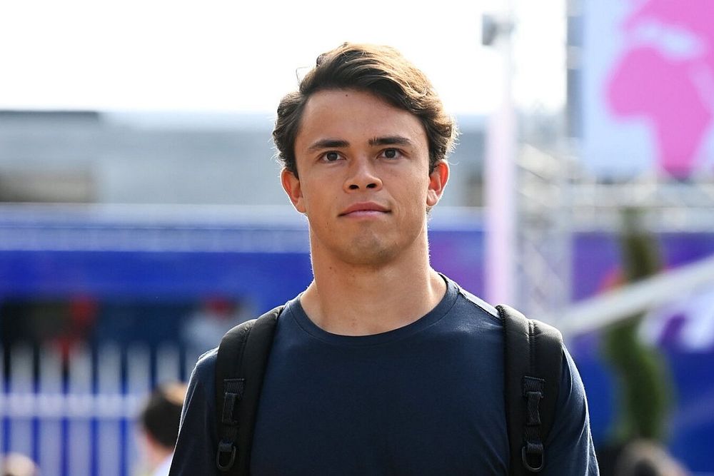 イタリアGPで衝撃のF1デビュー、ニック・デ・フリーズがアルファタウリ入りか？ レッドブル重鎮との会談目撃情報