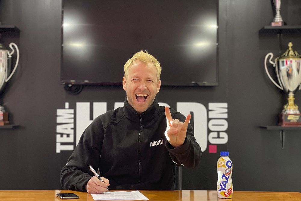 Parfitt switches to Infiniti for 2022 BTCC