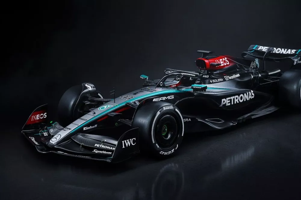 F1: Mercedes apresenta W15, carro da última temporada de Hamilton