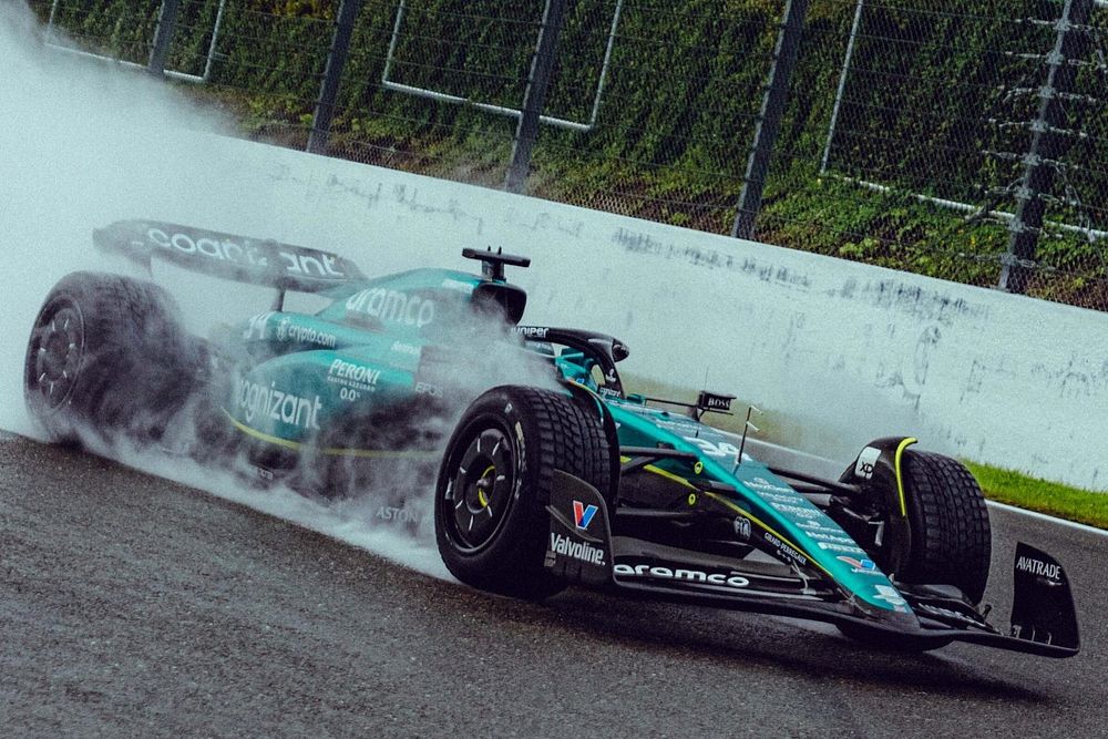 Vandoorne gets first Aston Martin F1 run in wet Pirelli Spa test