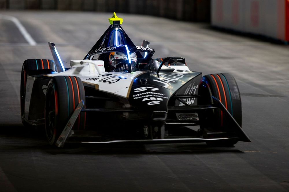 Fórmula E Londres: Cassidy logra la última pole; el mundial, con tres ...