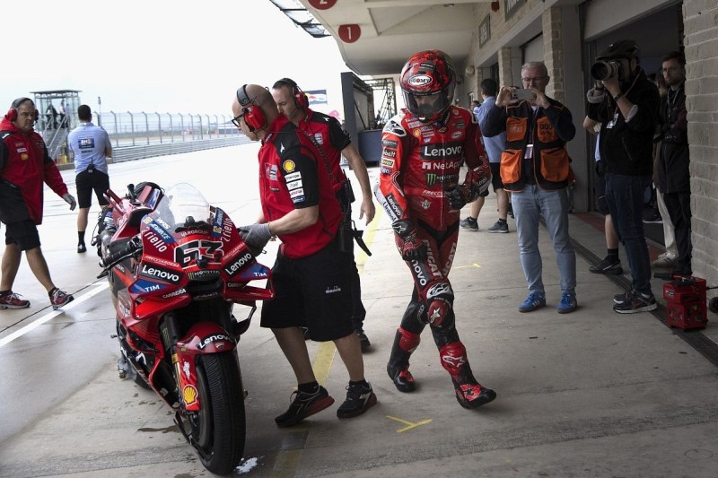 MotoGP-Paddock inside: 1,5 Sekunden Rückstand, aber Bagnaia ist "happy"