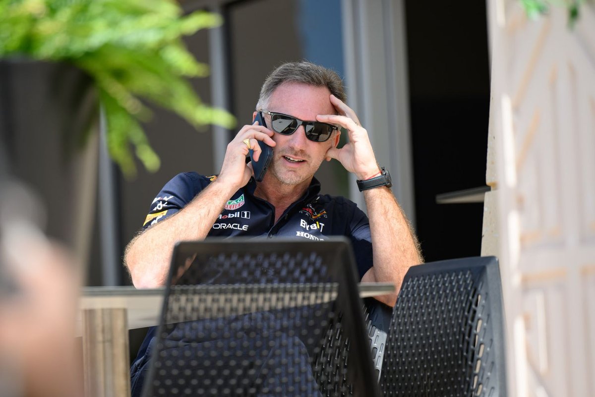 Un correo electrónico anónimo filtra conversaciones de WhatsApp de Horner