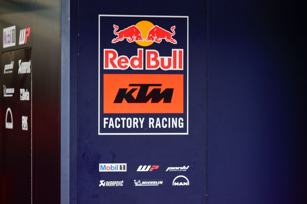 Hatalmas bajban a KTM, leállítják a MotoGP-motorok fejlesztését