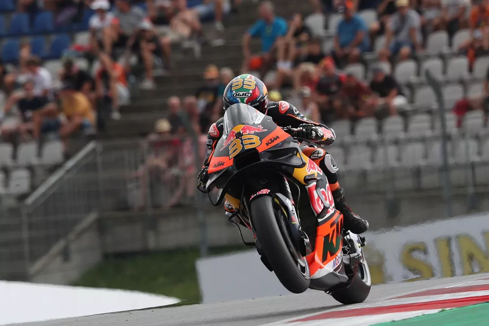 KTM agrees new MotoGP contract with Binder