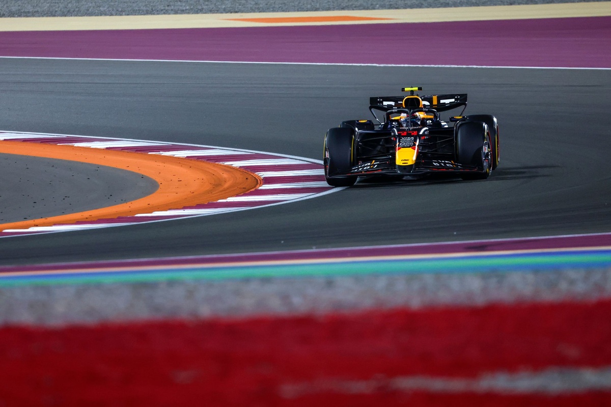 Vizsgálják a Red Bull és a McLaren pilótáját a Katari Nagydíj után ...