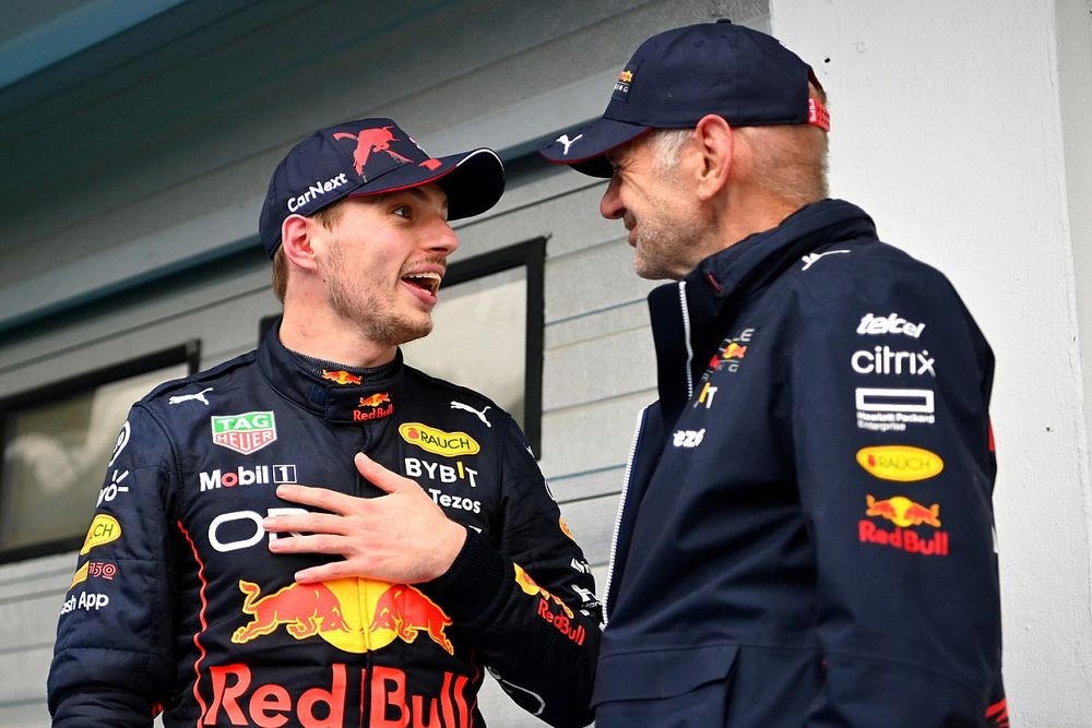 Verstappen: La renovación de Newey es una gran noticia para Red Bull