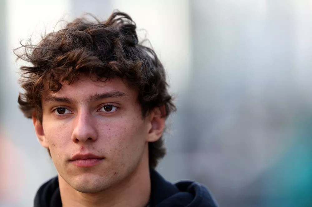 Antonelli y las malas salidas de Mercedes F1: "McLaren tiene el mismo ...