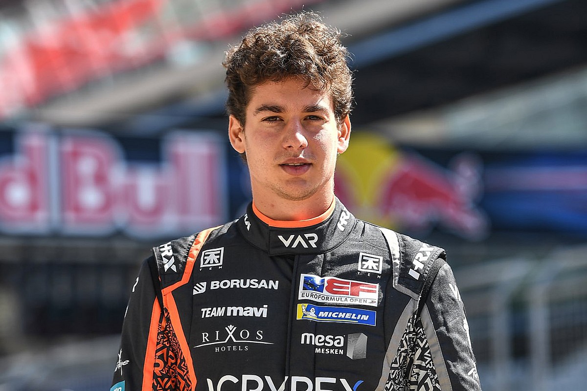 Bolukbasi makes jump into F2 with Charouz for 2022