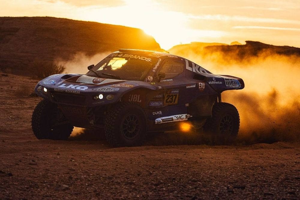 Tim en Tom Coronel genieten in Dakar: "Het leek wel op de maan!"