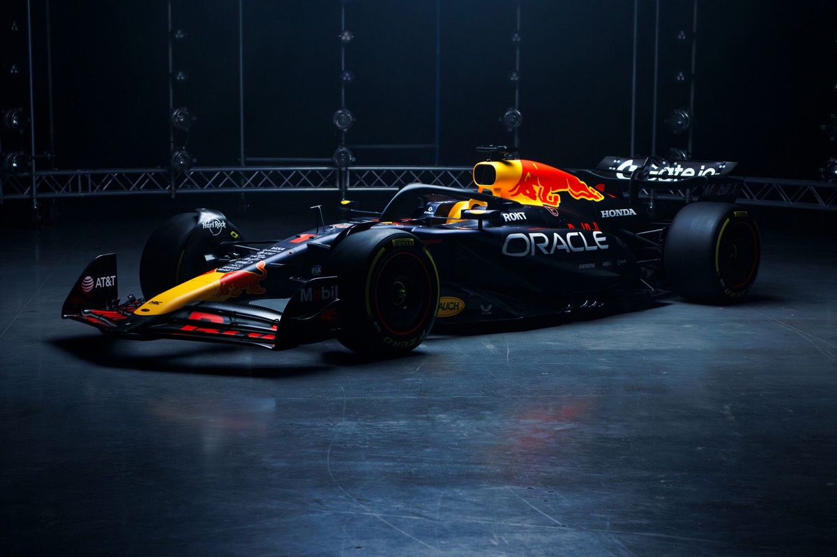 Red Bull presenta el RB21, su coche para la temporada 2025 de F1