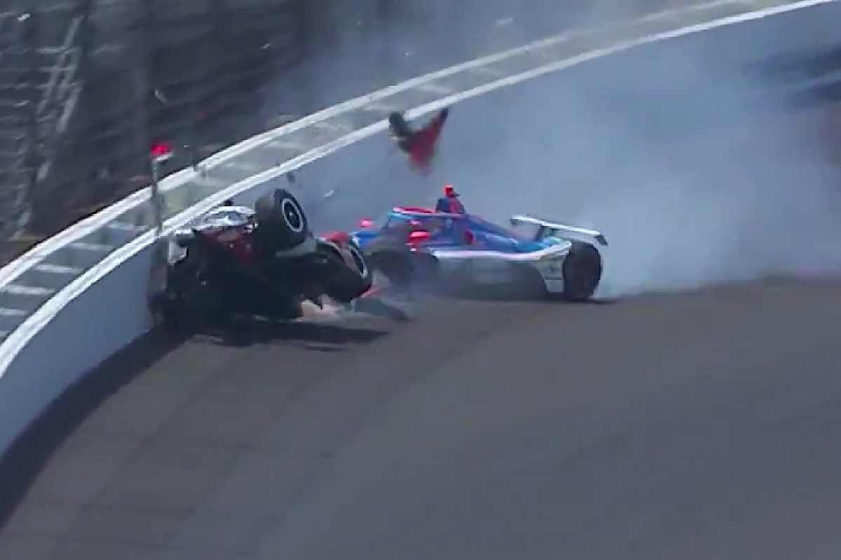 IndyCar | Indy 500: vertebra fratturata per Wilson dopo un crash