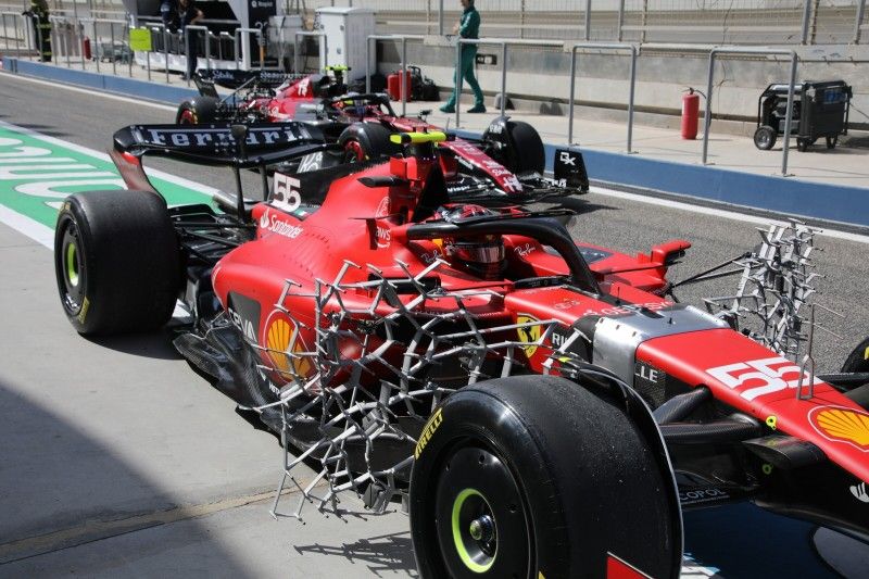 F1-Tests Bahrain: Delle bei Ferrari sorgt für Gesprächsstoff