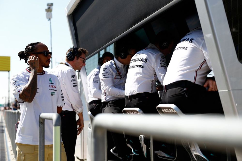 Hamilton: " W14 üzerinde değişiklik yapılmasını söyledim 'yanılıyorsun ...