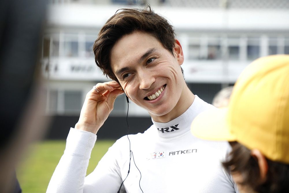 Aitken ends Williams F1 role to focus on sportscars