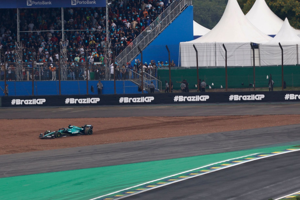 F1: Stroll exige investigação da equipe por abandono no Brasil