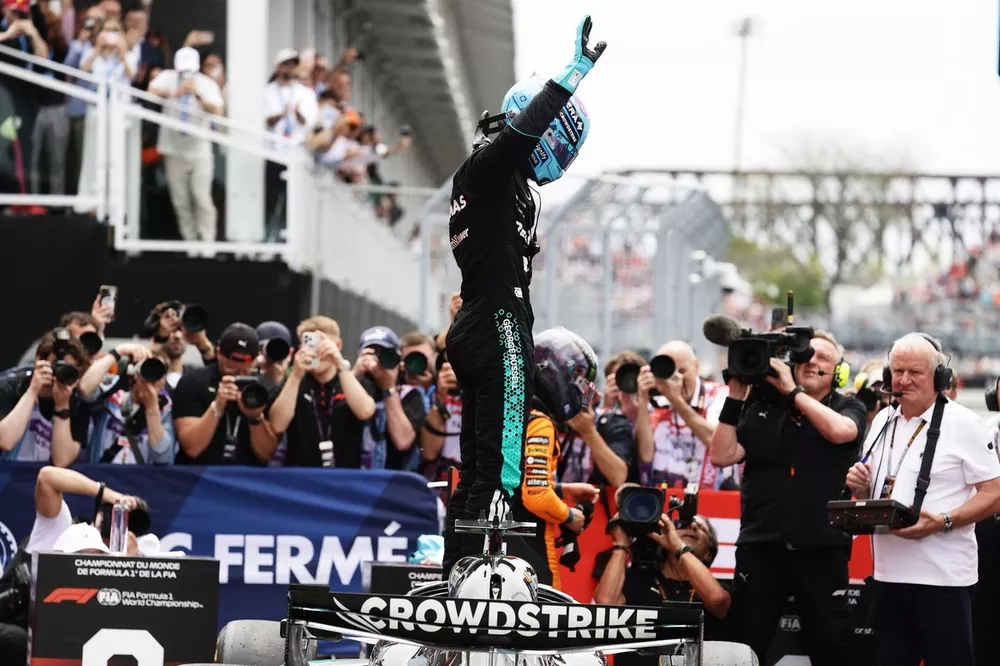 F1 Canadian GP: George Russell beats Kimi Antonelli to last-gasp Canada ...