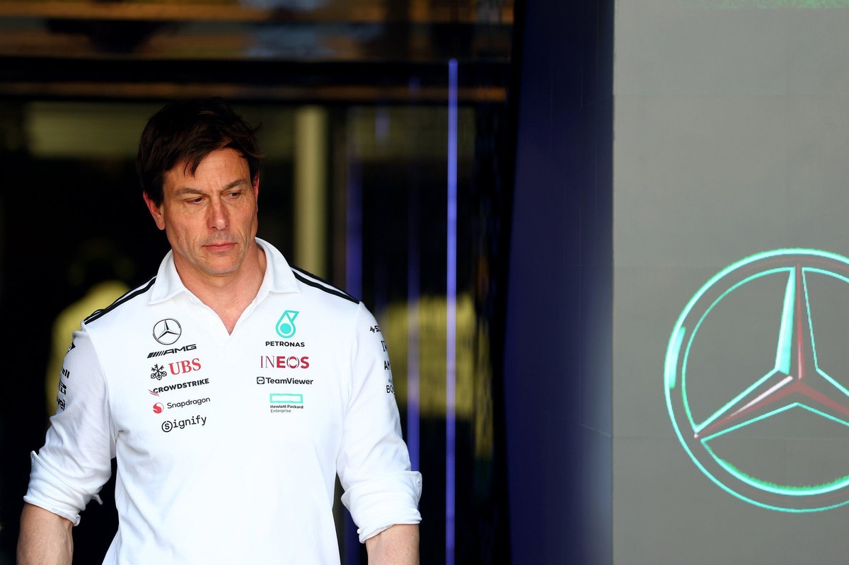 Wolff'ten Mercedes'in güç ünitelerine övgü: "Adeta altın gibiler"