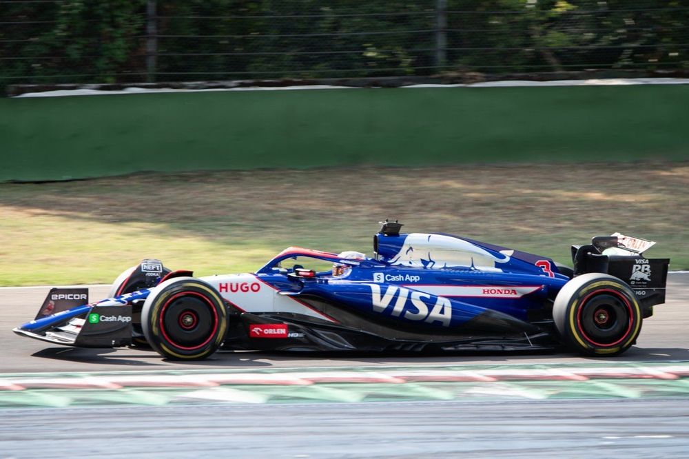 F1 | Racing Bulls: a Imola girano Ricciardo e Lawson nel family day