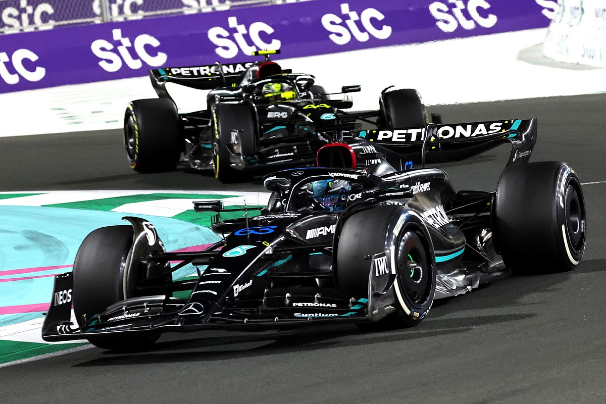 Croft: “W14, RB19 ile mücadele ederken F2 aracı gibi kalıyor”