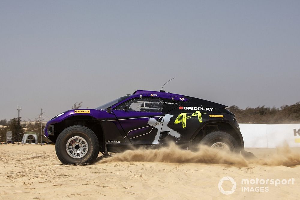 Hamilton's X44 team quickest in opening Extreme E Senegal qualifying times
