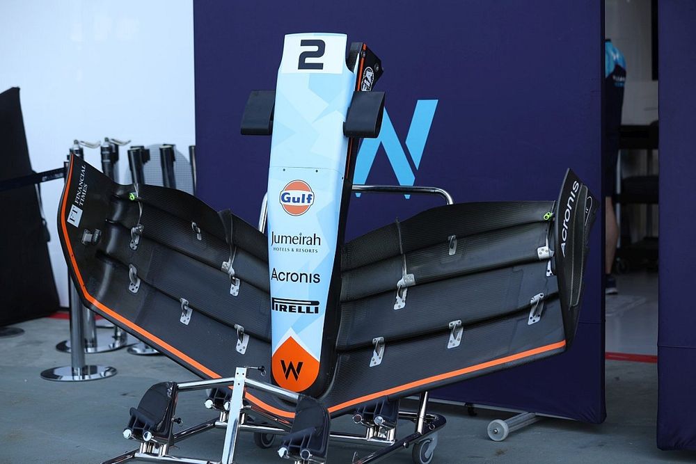 Galeri Foto Teknik dari Pit Lane F1 GP Singapura