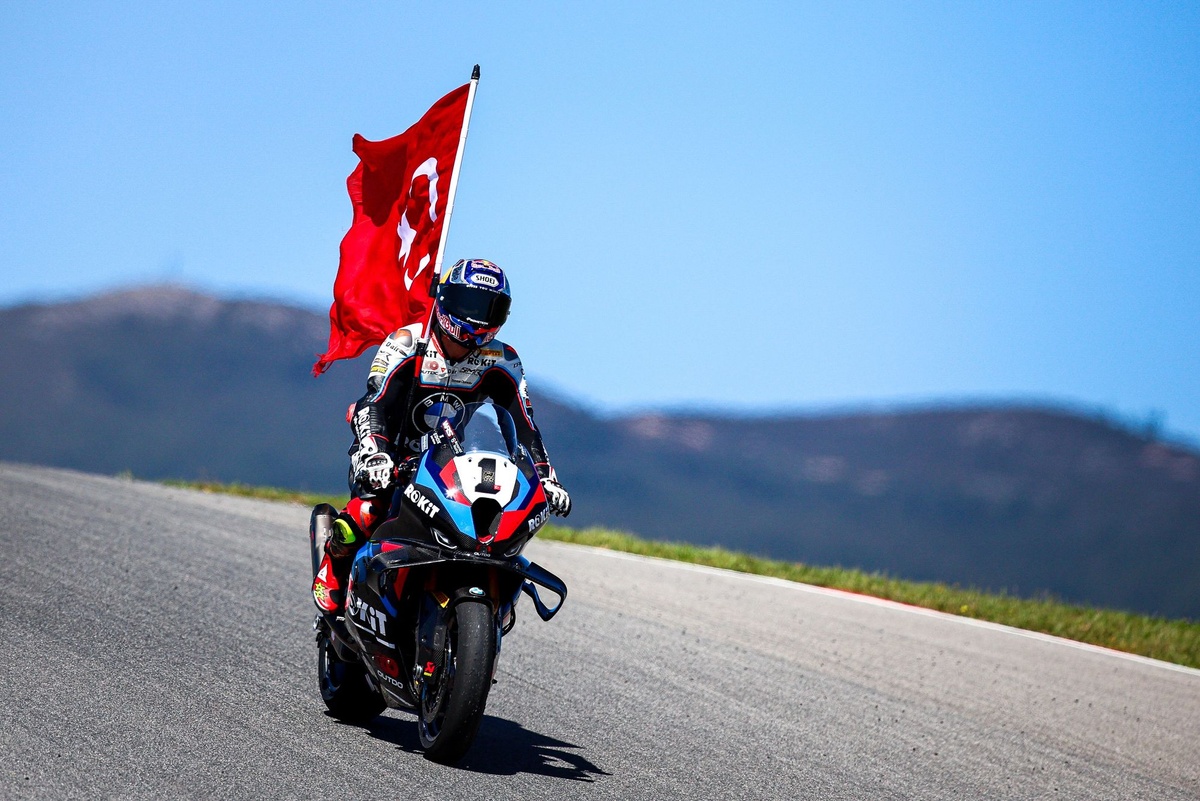 Kenan Sofuoğlu, Toprak Razgatlıoğlu ve MotoGP söylentilerine yanıt verdi