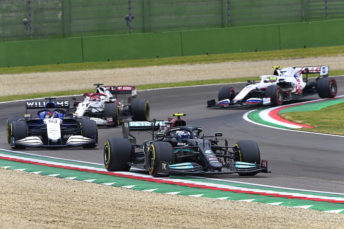 Russell: No rules of engagement in fighting Mercedes F1 drivers