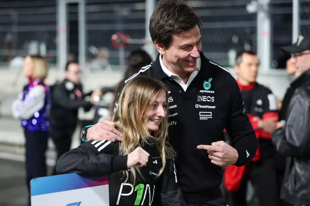 Doriane Pin revela el plan de Mercedes para subirla a un F1 tras ...