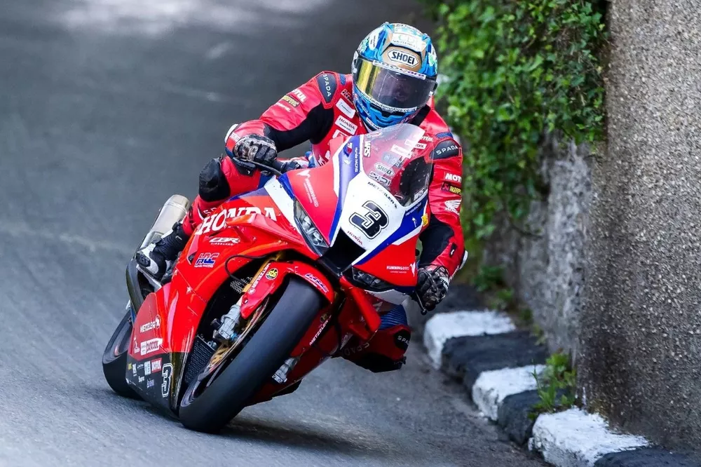 Senior TT declared official after one lap, 2026 Isle of Man TT ...