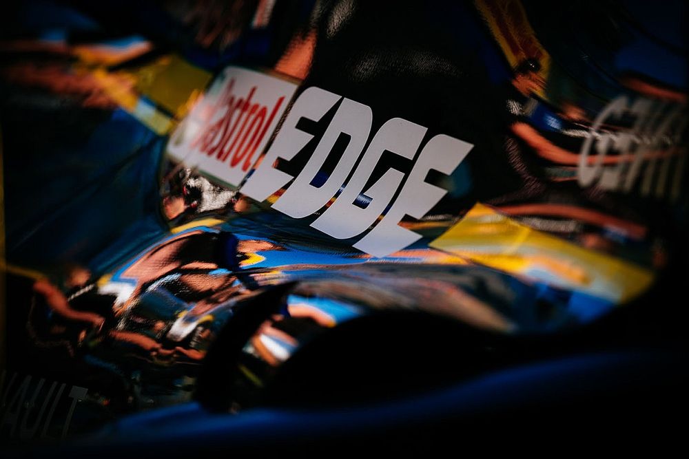 Castrol Türkiye & Motorsport.com Türkiye'den Ocon imzalı hediye çekilişi