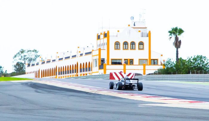 Fotos: el TC Racing de Courtois y Merhi ya ha completado sus primeros test