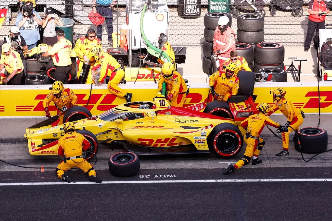 Indianapolis - Saturday, in photos IndyCar
