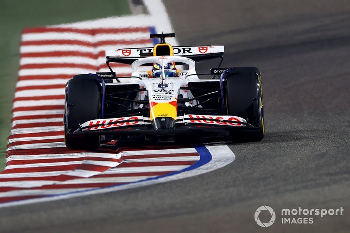 FIA gives verdict on Carlos Sainz swearing in Bahrain after hefty Japan fine