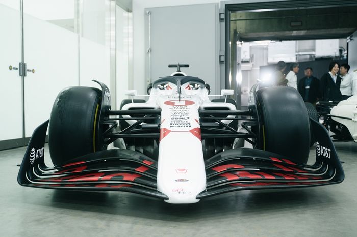 Red Bull pays tribute to Honda with special Japanese GP livery