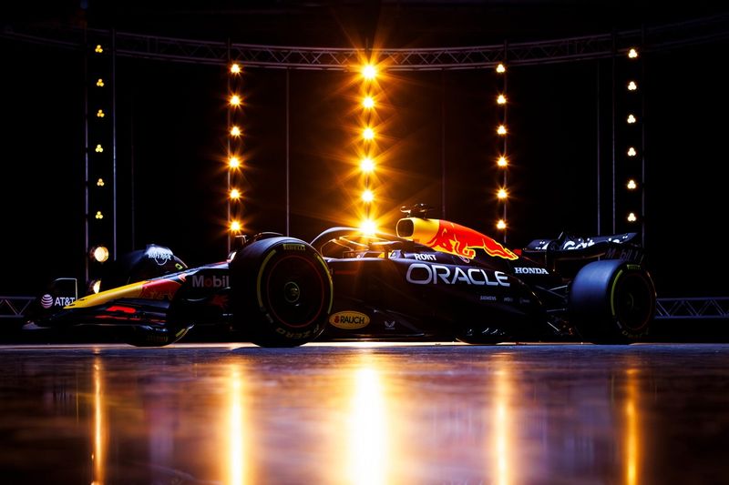 Fotogallery F1 | Ecco la Red Bull RB21 di Verstappen e Lawson