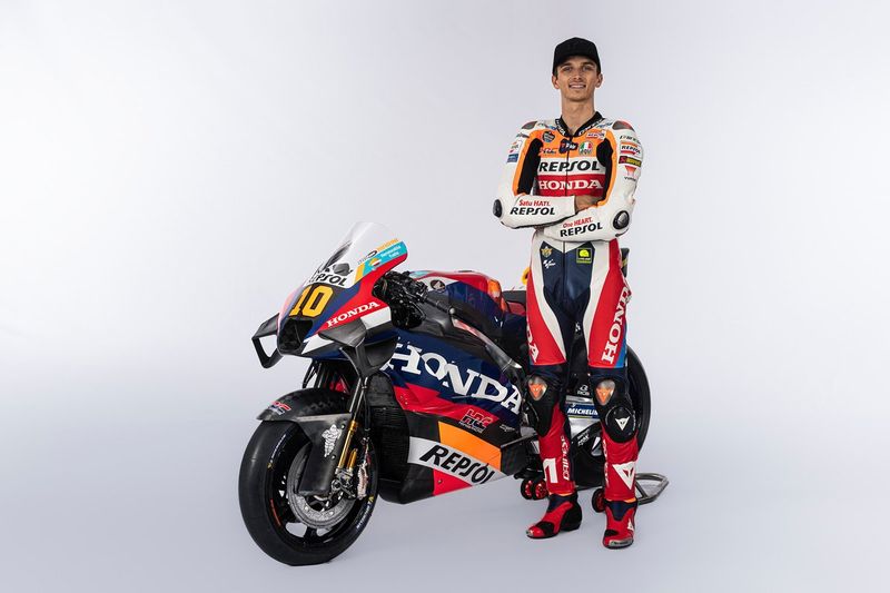 Gallery MotoGP | La nuova Honda senza Marc...e i colori Repsol