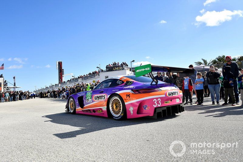 Ben Keating Profile - Bio, News, High-Res Photos & High Quality Videos