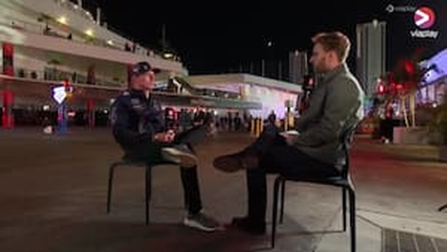 F1 Las Vegas: Interview Max Verstappen voor de kwalificatie - Formule 1 ...