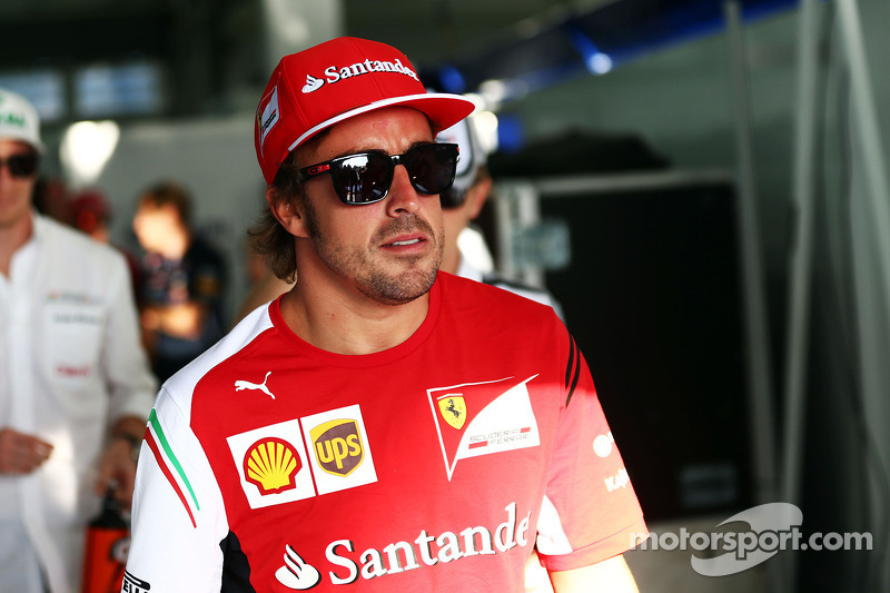 Alonso denies sarcastic 'victory salute' with Bahrain ninth